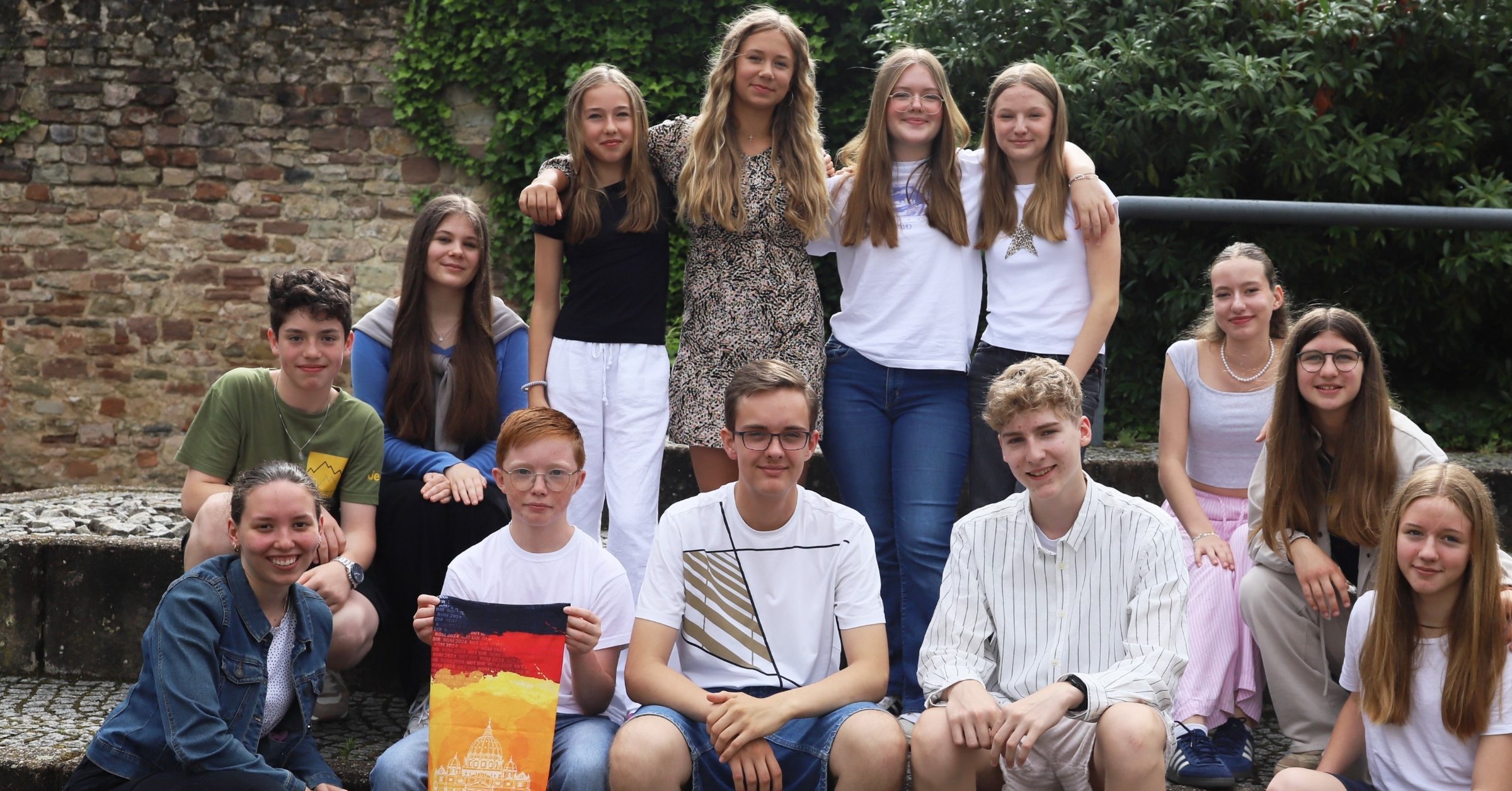 Mit über 600 „Minis“ zum Papst nach Rom